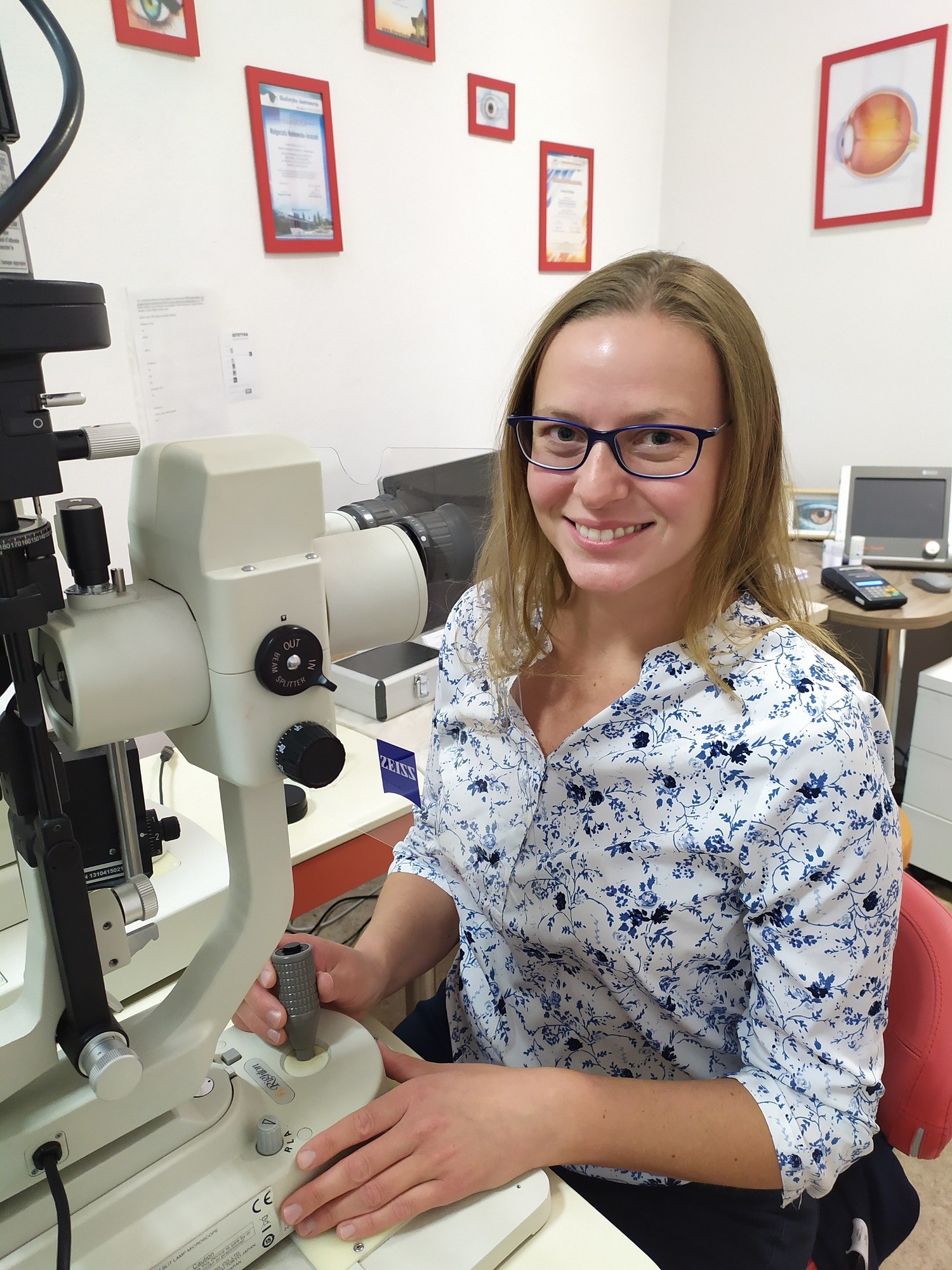 OKOLUX | Dr Morawiec-Cieślar - leczenie schorzeń siatkówki